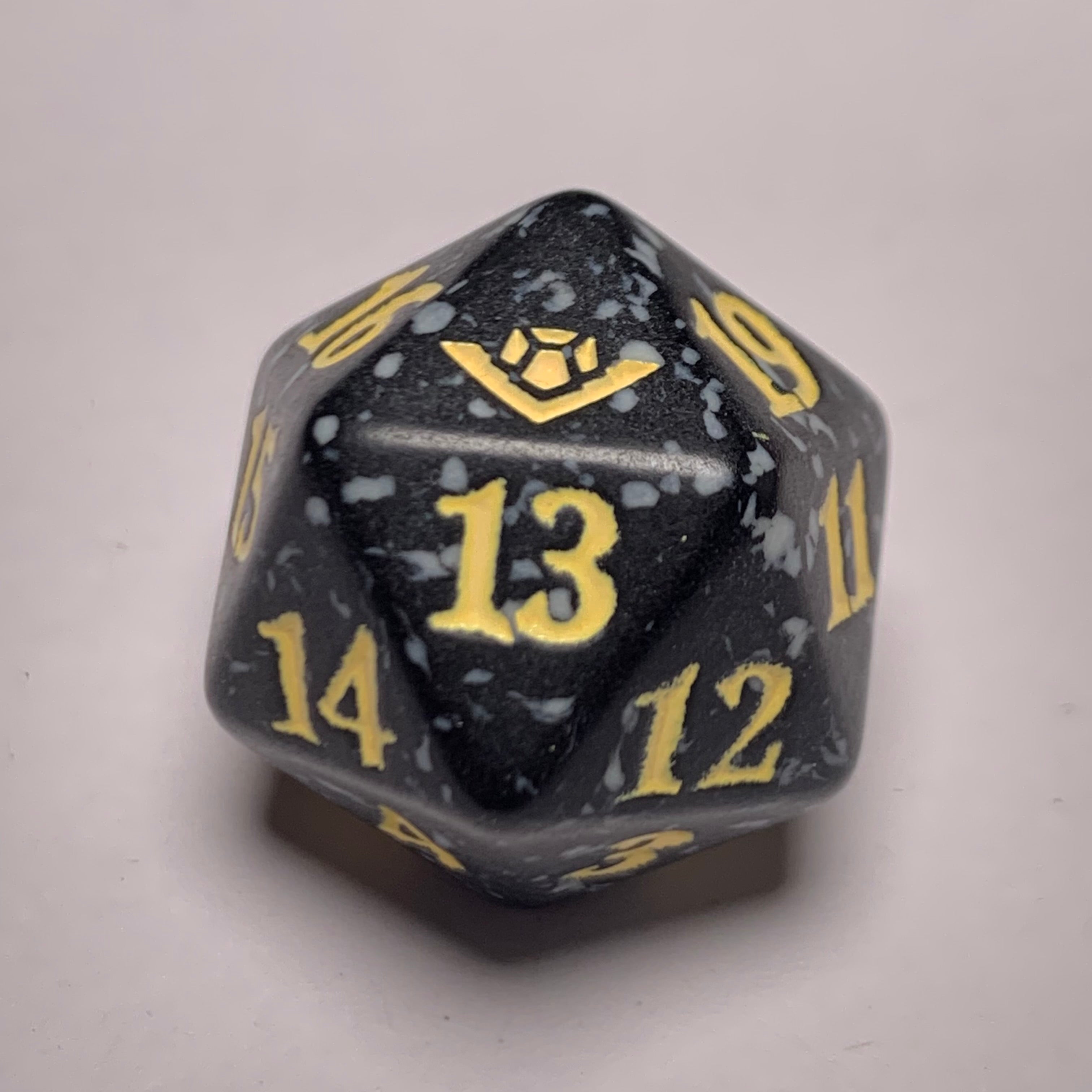 Outlaws of Thunder Junction Spindown Dice – Dragon's Hoard PH